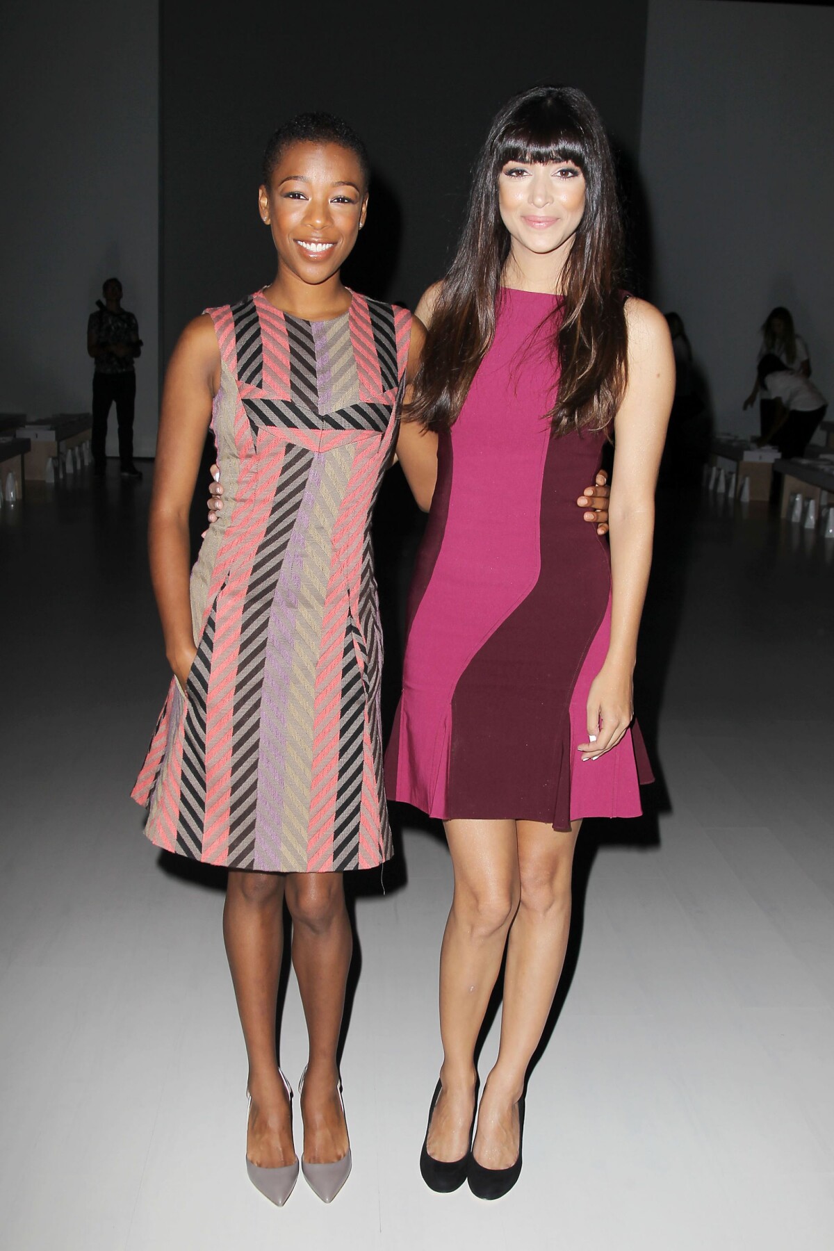 Photo : Samira Wiley et Hannah Simone au défilé Richard Chai à New York ...