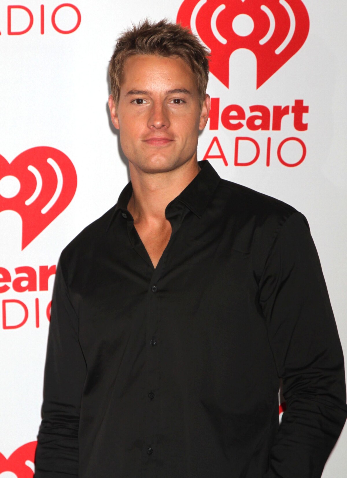 Photo : L'acteur Justin Hartley au Festival de musique "iHeartRadio" à ...