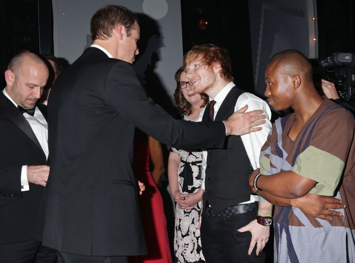 Photo : Le prince William salue Ed Sheeran. Kate Middleton, enceinte et ...