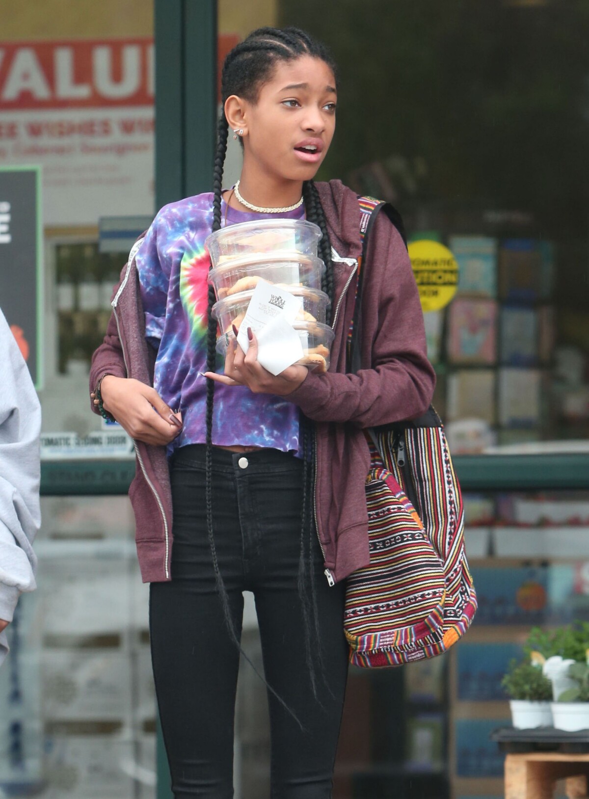 Photo : Exclusif - Willow Smith a acheté des cookies à Beverly Hills ...
