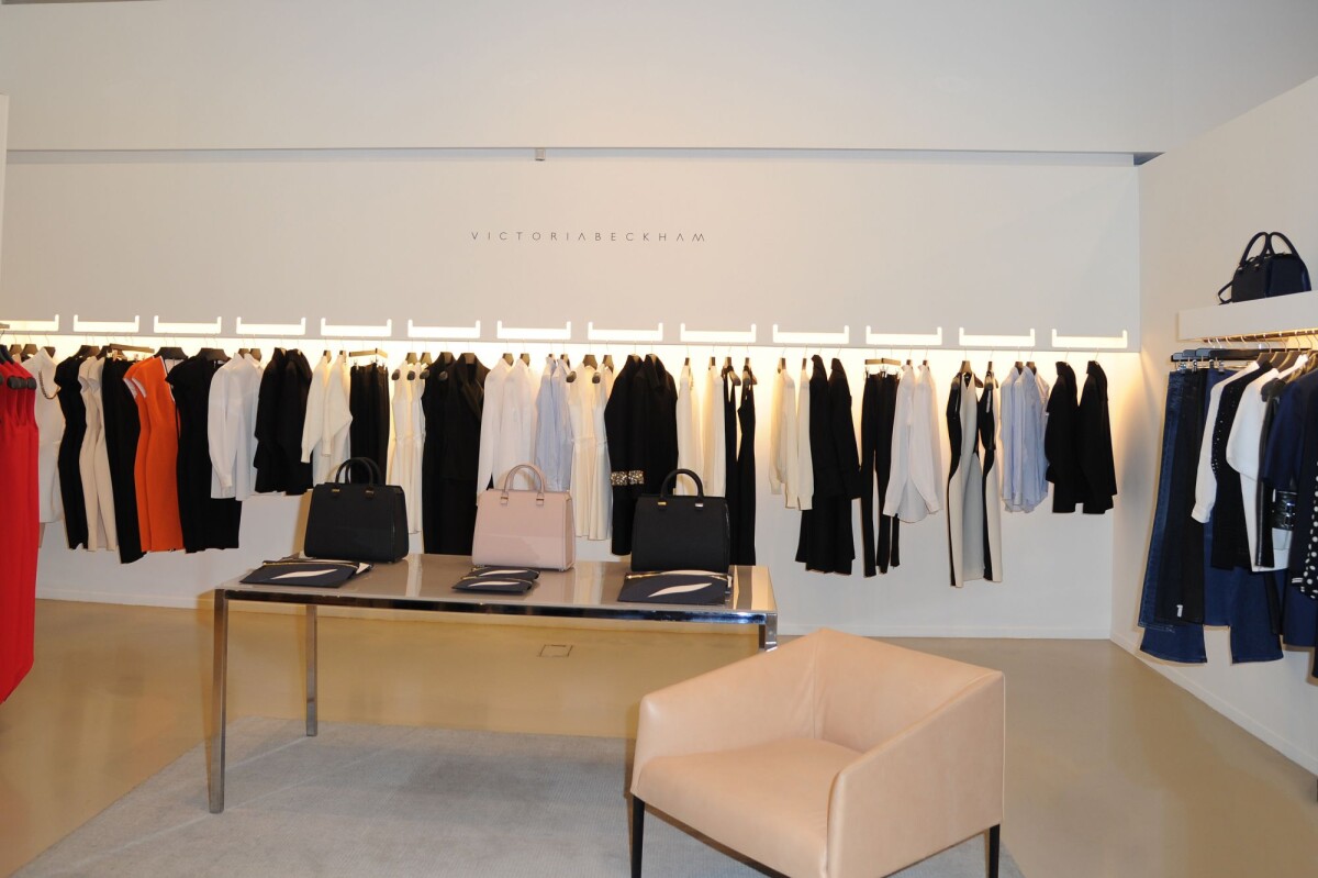 Photo : Illustration - Victoria Beckham inaugure le nouveau corner de ...