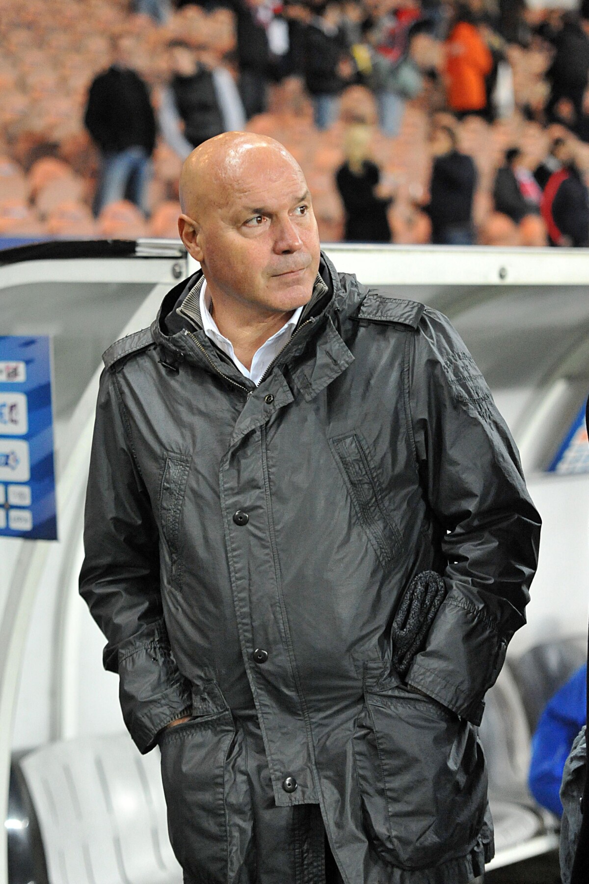 Photo : José Anigo lors du match entre le Paris Saint-Germain et l ...