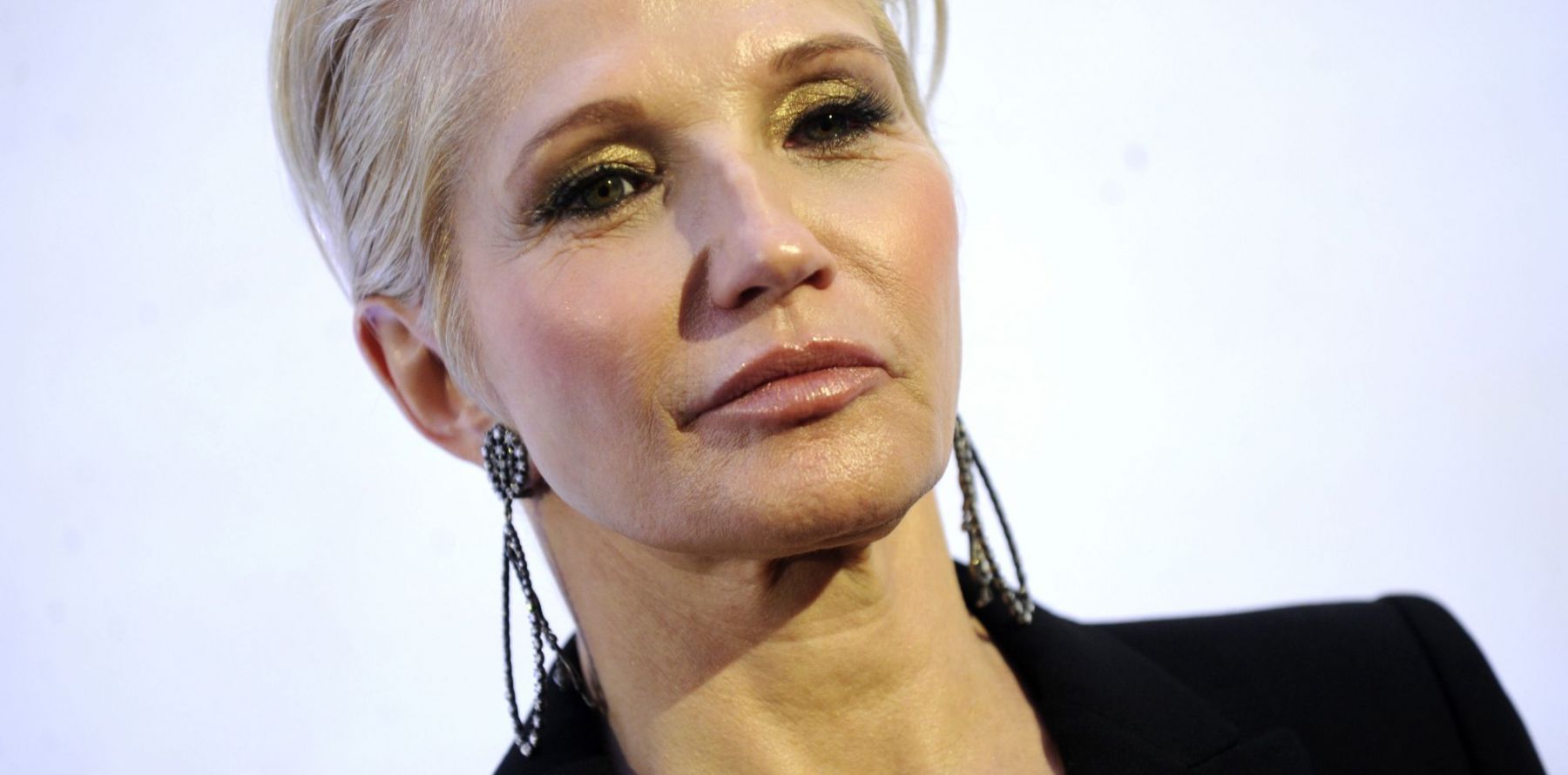 Ellen Barkin: Deux semaines après l'annonce de ses fiançailles, elle ...