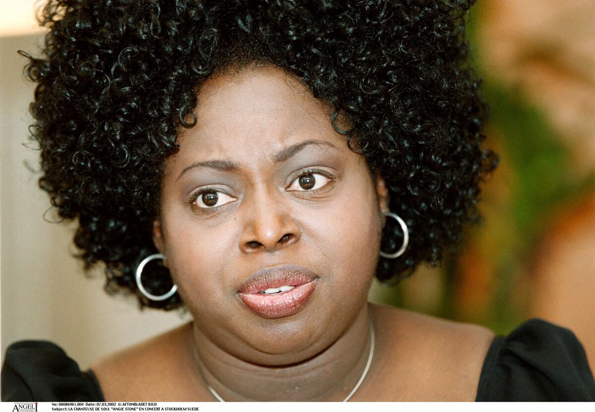 Photo : Angie Stone en concert à Stockholm, le 7 mars 2002 - Purepeople