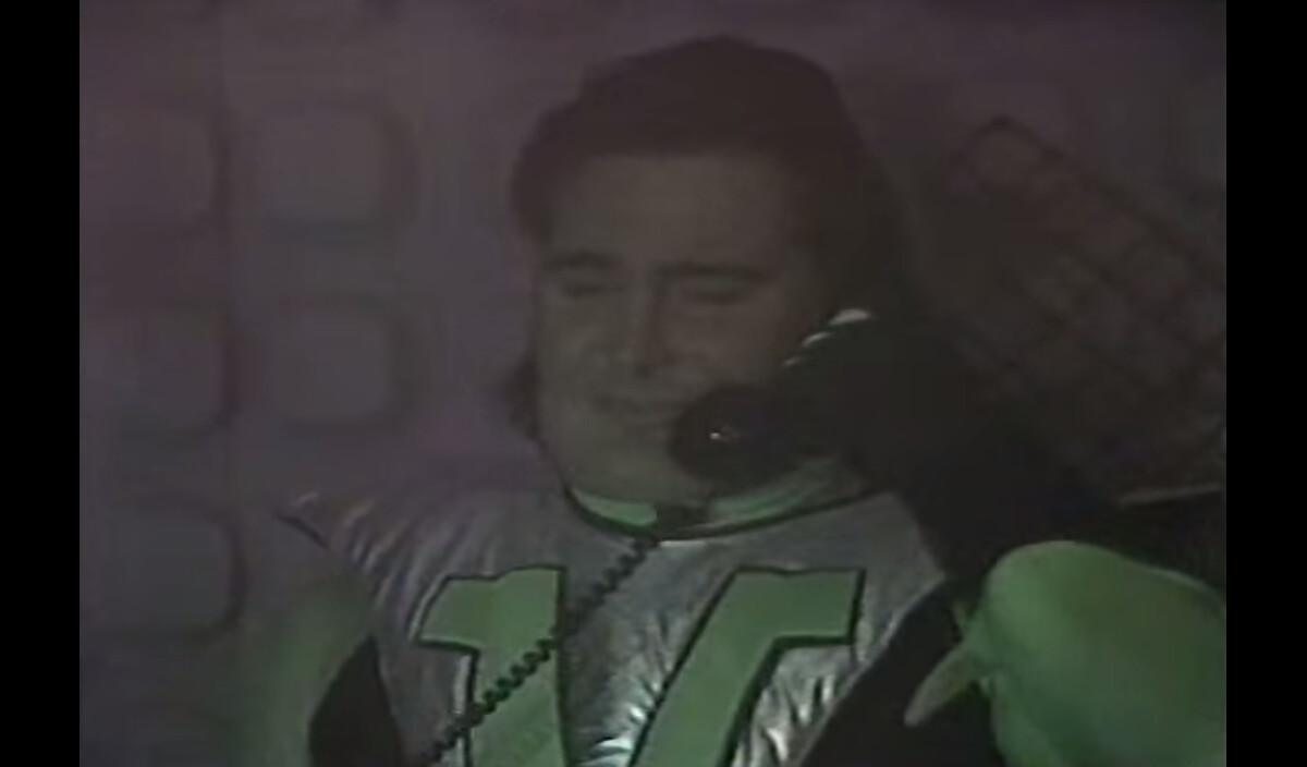 Photo : Robert D'Zar en 1989 dans "The Galactic Video Review Adventure ...