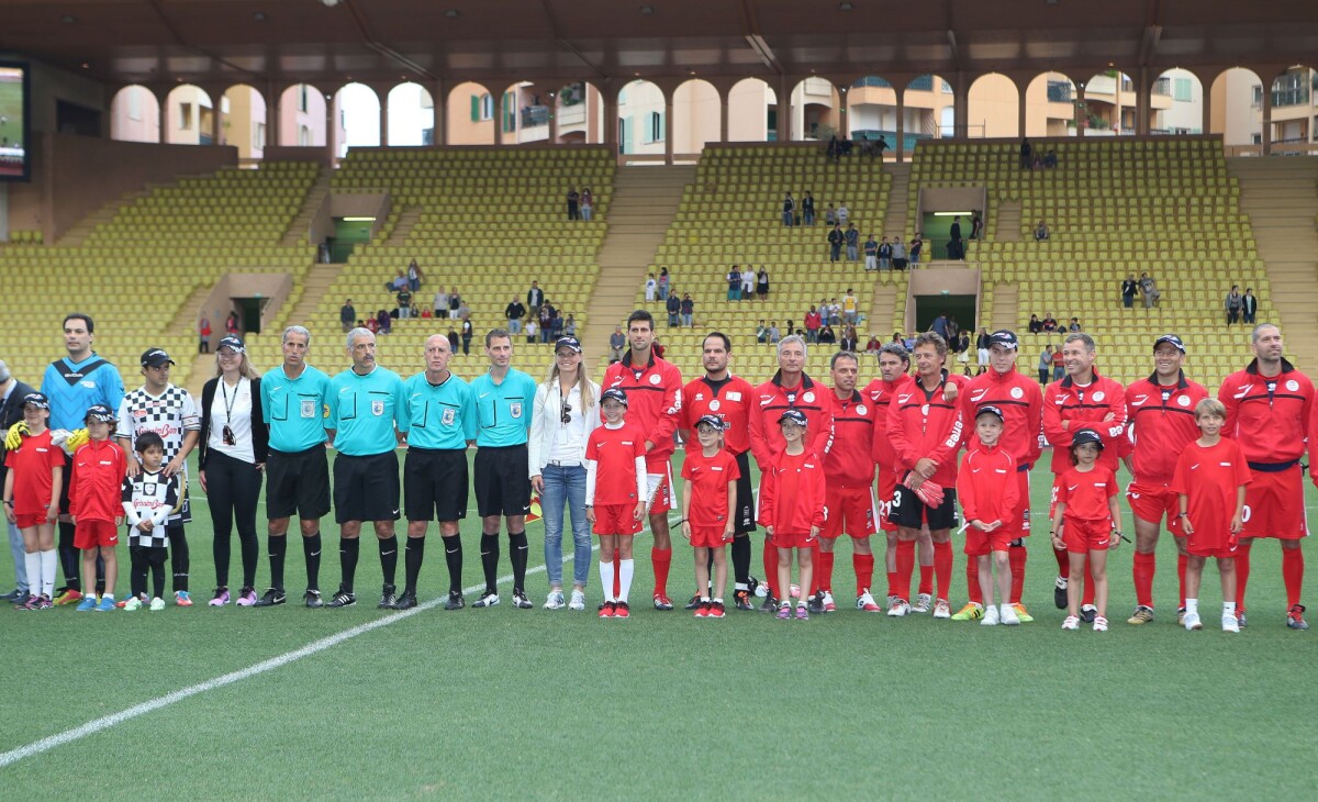 Photo : La Star Team Monte Carlo et la F1 Driver Team lors du 22e ...