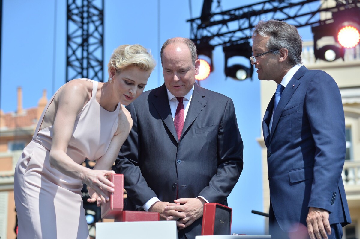 Photo : La princesse Charlene et le prince Albert II de Monaco ont reçu ...