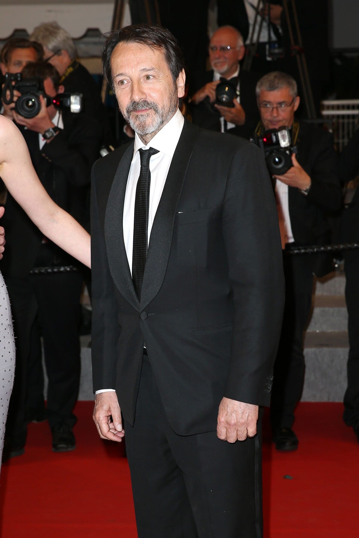 Photo : Jean-Hugues Anglade - Montée des marches du film "Shan He Gu ...