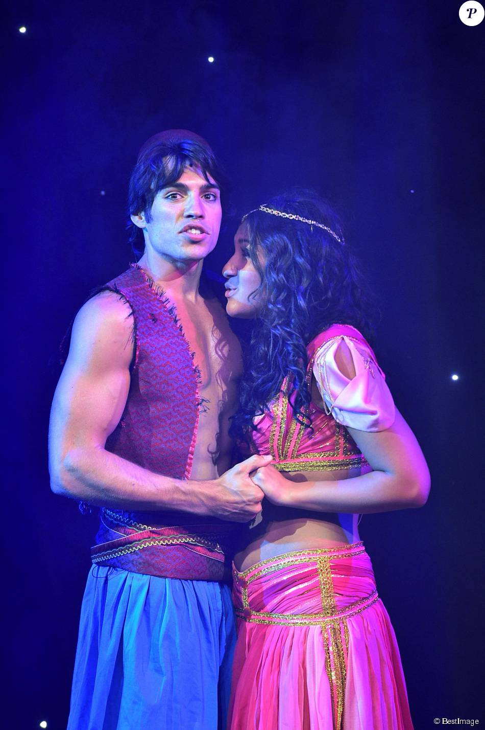 Alexis Loizon, Kaïna Blada - Showcase du spectacle musical Aladin ...