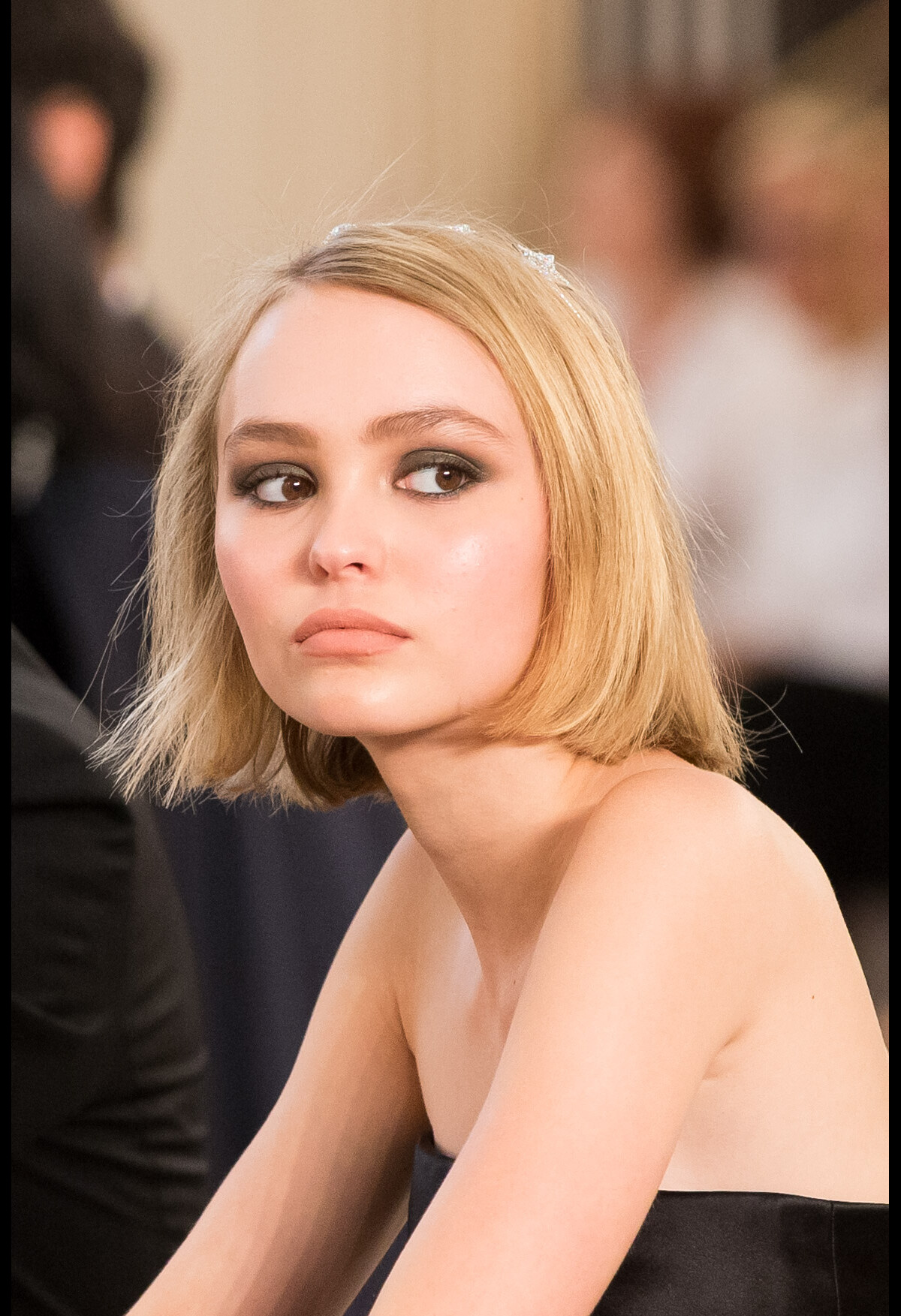 Photo : Lily-Rose Depp lors du défilé de mode "Chanel", collection ...