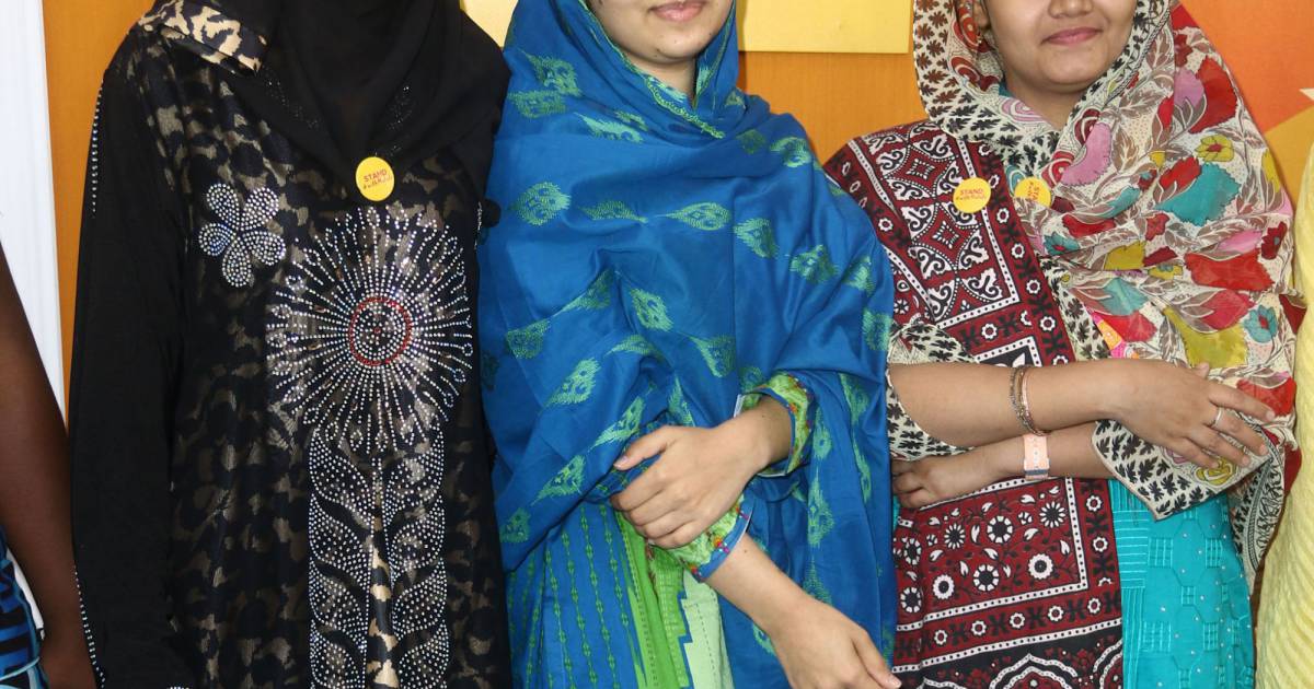 Amina Yusuf, Malala Yousafzai, guest - Première de He named me Malala à ...