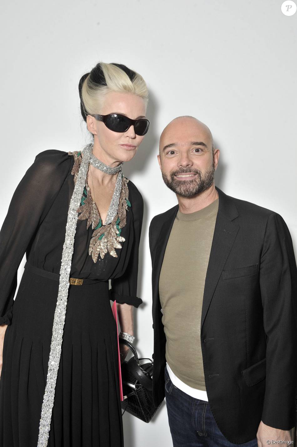 Daphne Guinness et Bertrand Guyon - Défilé de mode Haute Couture ...