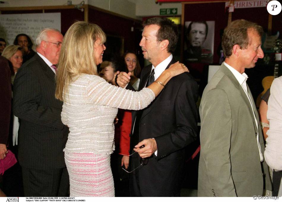 Eric Clapton et Pattie Boyd se retrouvant chez Christie's à Londres en ...