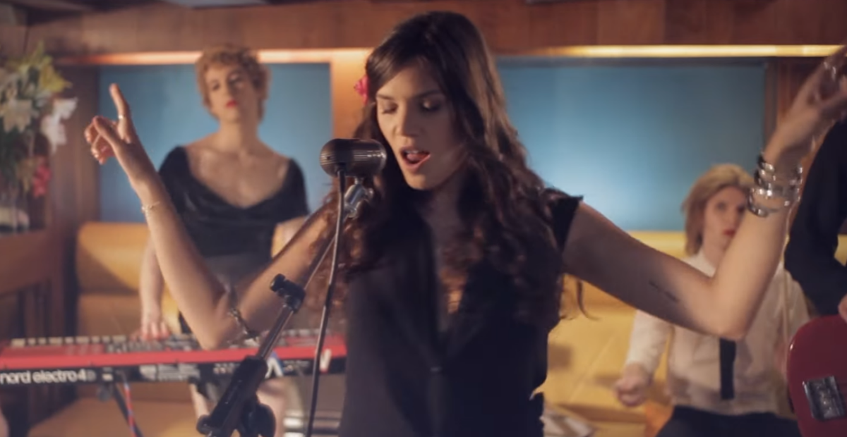 Photo : Image extraite du premier clip de Vanille, "Moi garçon ...