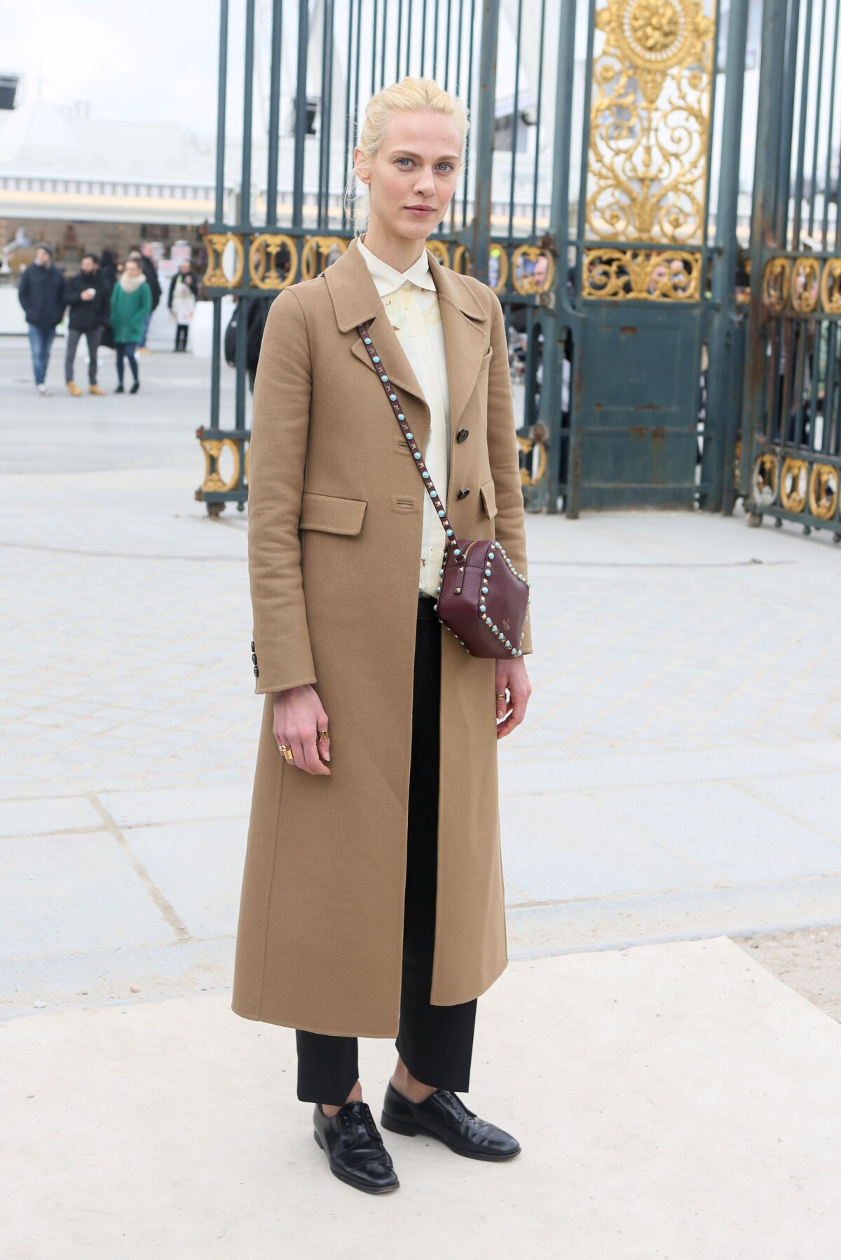 Photo : Aymeline Valade arrive au jardin des Tuileries pour assister au ...