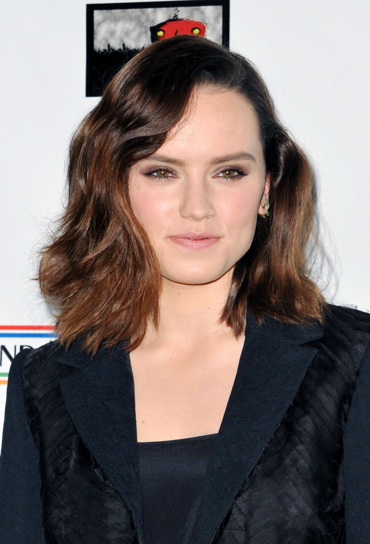 Photo : Daisy Ridley à la soirée Oscar Wilde Awards 2016 à Bad Robot à ...