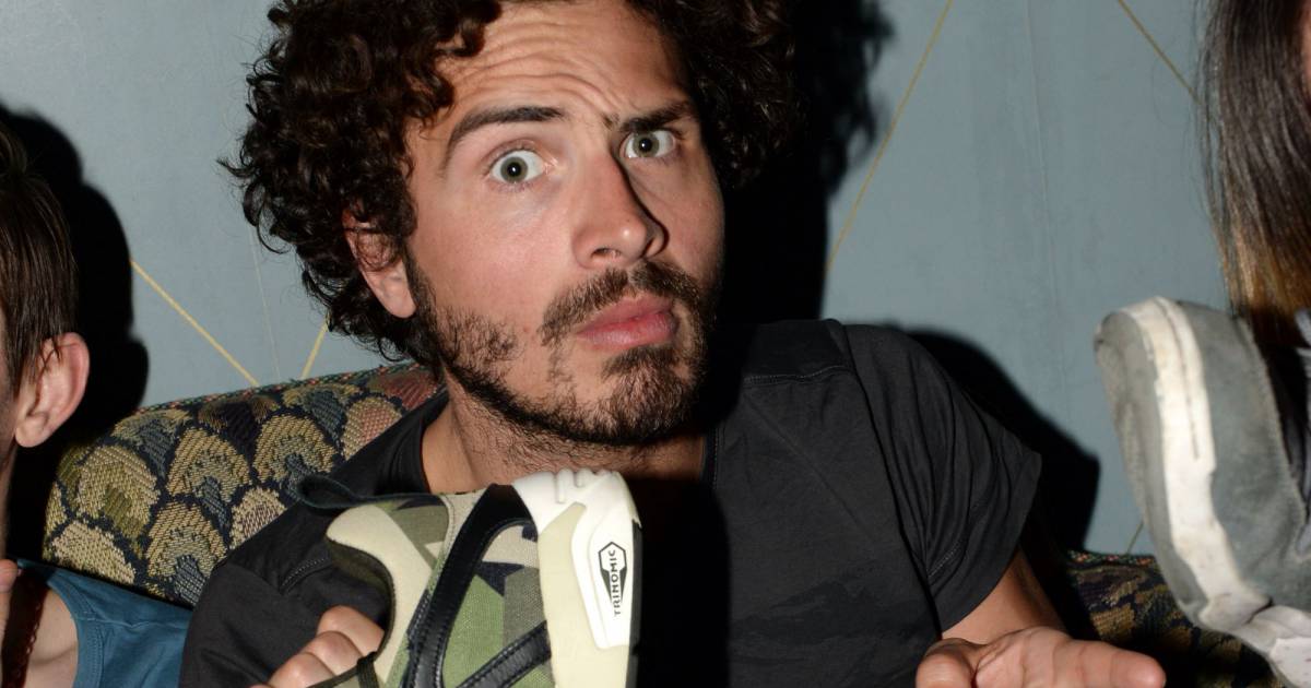 Maxime Musqua au 6ème anniversaire du Bus Palladium à Paris, le 17 mars ...