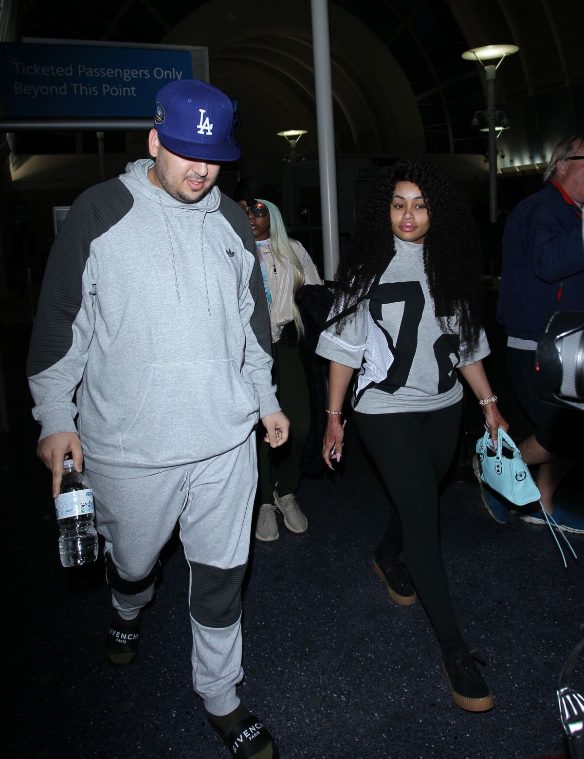 Photo : Rob Kardashian et sa compagne Blac Chyna arrivent à l'aéroport ...