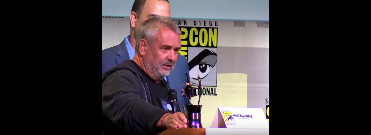 Vidéo : Luc Besson primé au Comic-Con de San Diego. - Purepeople