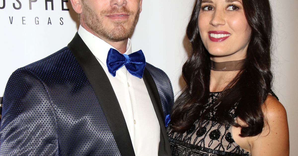 Ian Ziering et sa femme Erin Ziering à la première de Sharknado 4 ...