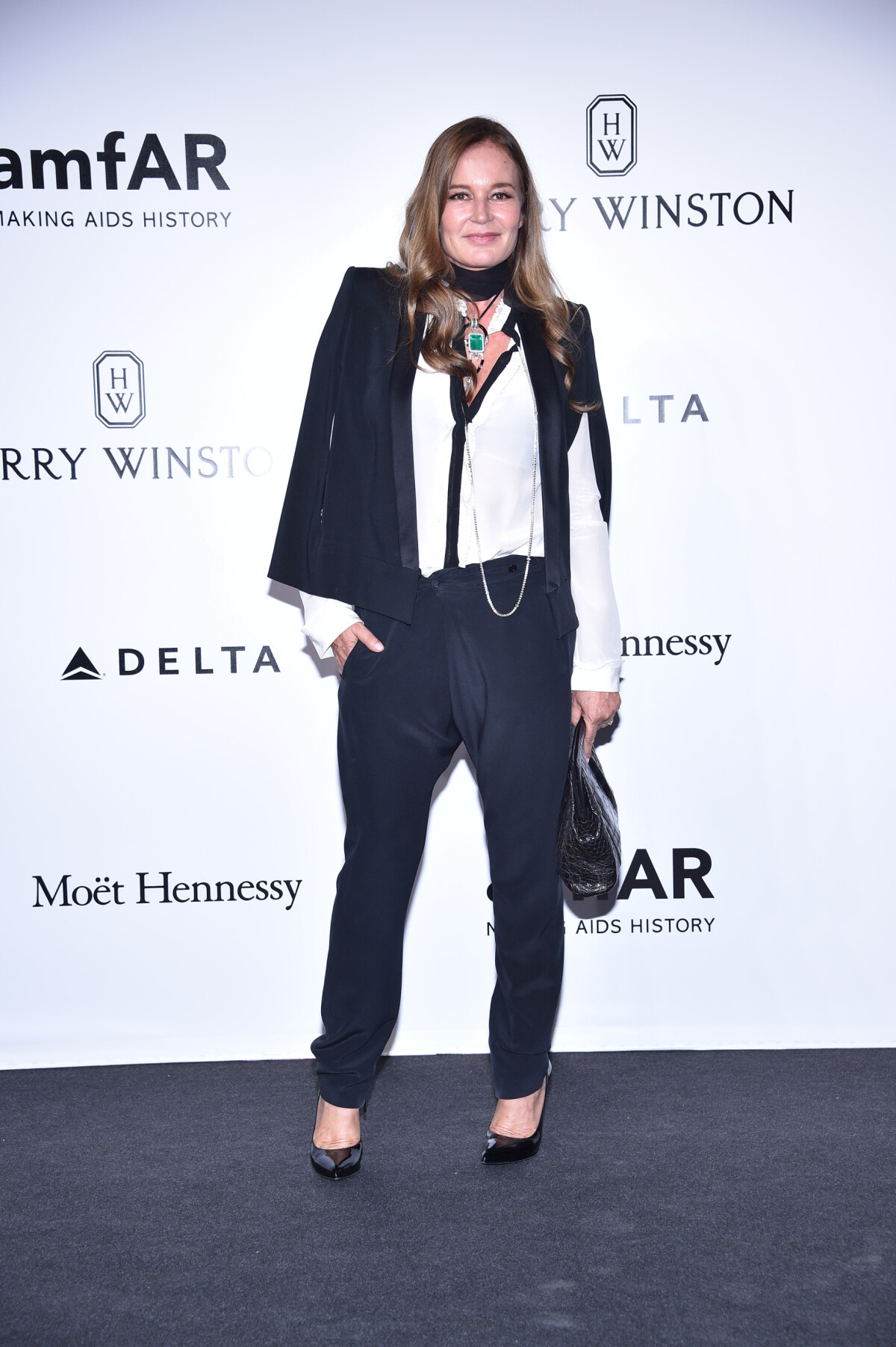 Photo : Eva Cavalli Duringer durant le photocall de la soirée AmfAR à ...