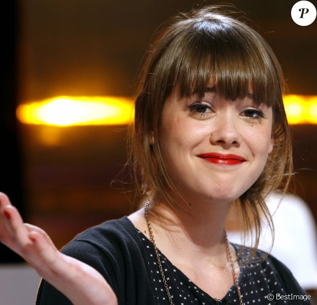 Mathilde Warnier quitte déjà Le Petit Journal : "Au revoir la télé de l ...