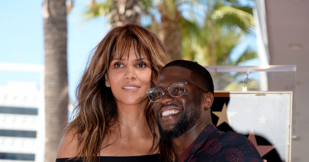 Kevin Hart reçoit son étoile sur le Hollywood Walk of Fame de Los ...