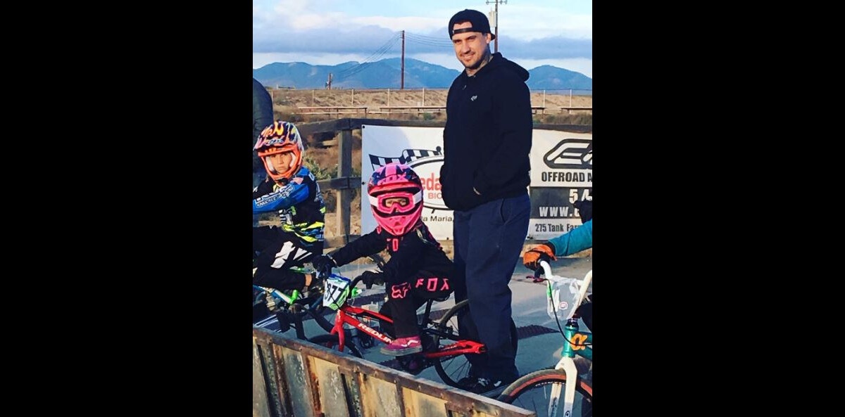 Photo : Willow et son papa Carey Hart. Instagram, octobre 2016 - Purepeople