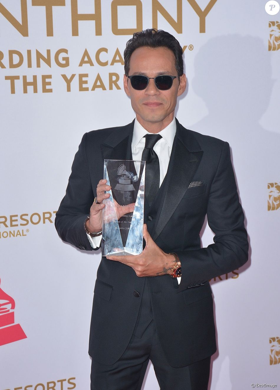 Marc Anthony (honoré) au photocall de la soirée des Latin Recording ...