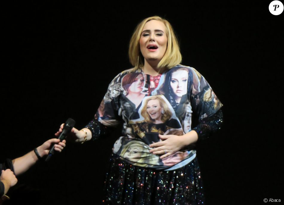 La chanteuse Adele à la Talking Stick Arena de Phoenix, en Arizona, le ...