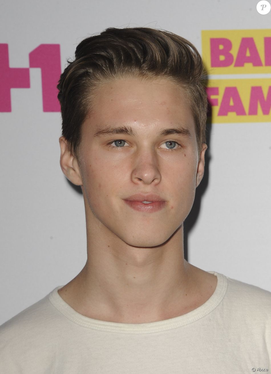 Ryan Beatty - Soirée VH1's Barely Famous Season 2 à Los Angeles, le 14 ...