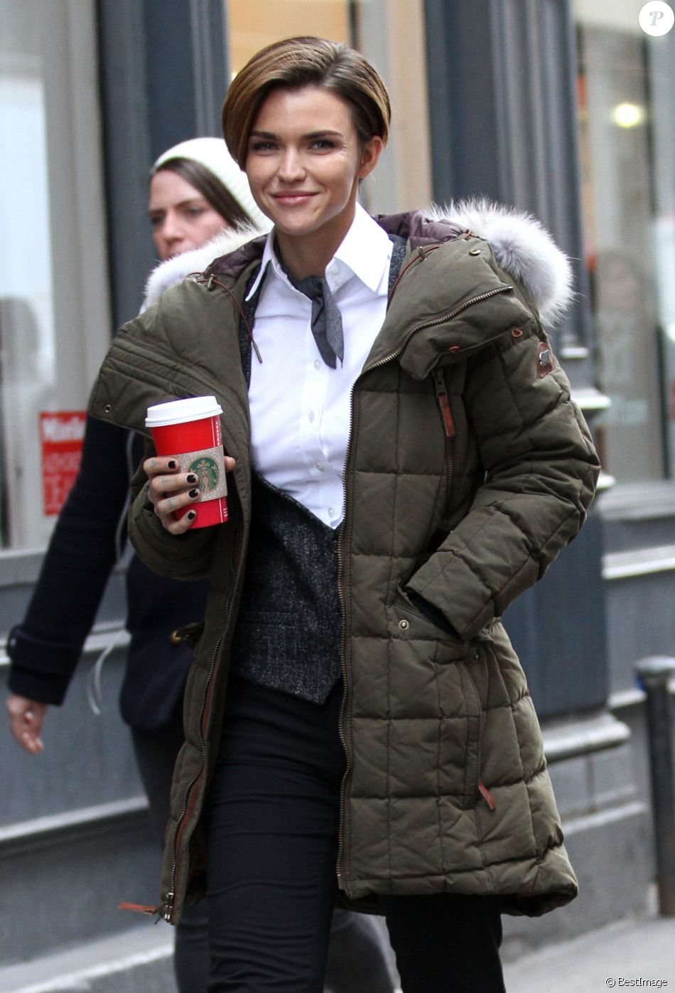 Première apparition de l'actrice Ruby Rose sur le tournage de John Wick ...