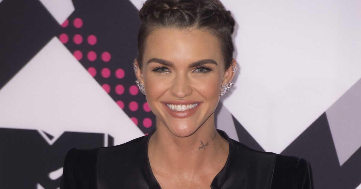 Ruby Rose lors des MTV Europe Music Awards 2015 au Mediolanum Forum à ...