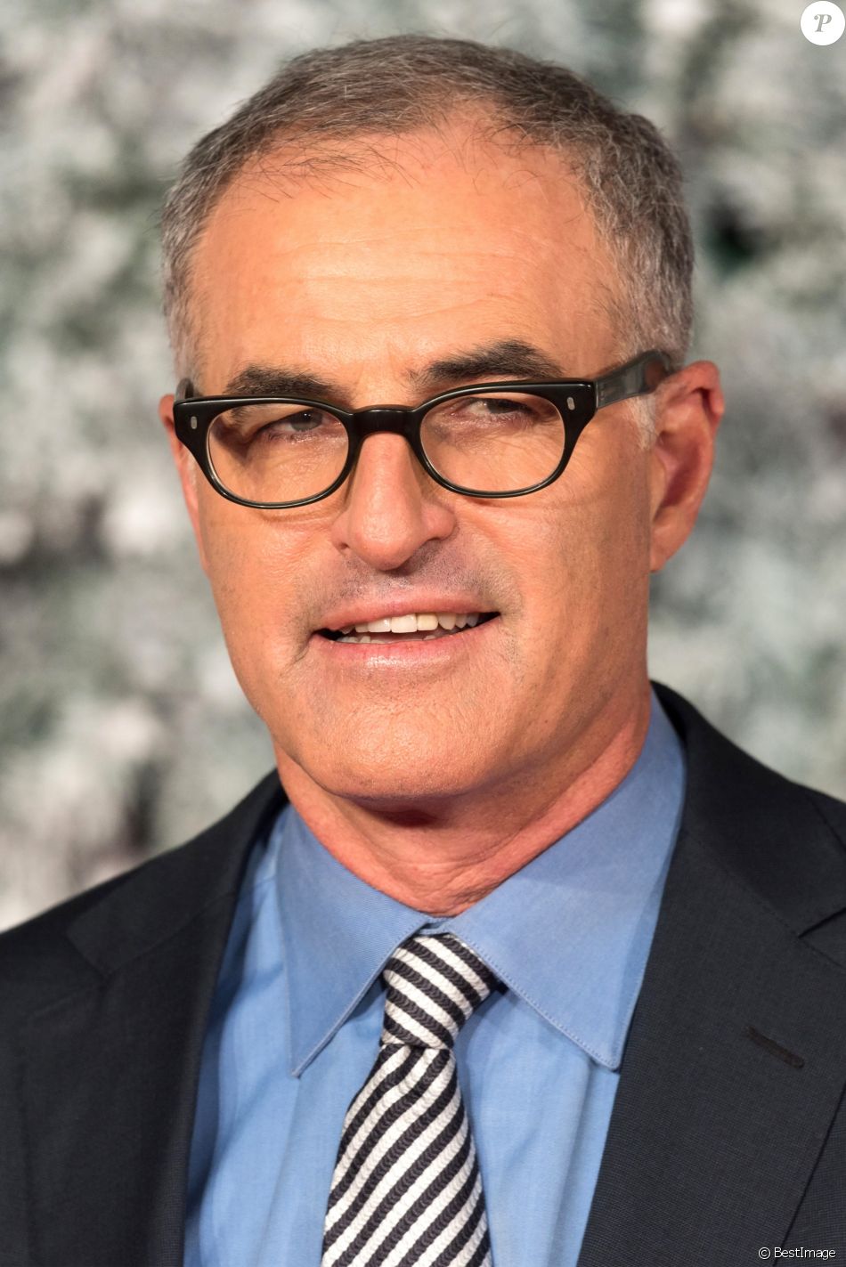 David Frankel à la première de Collateral Beauty au cinéma Vue à ...