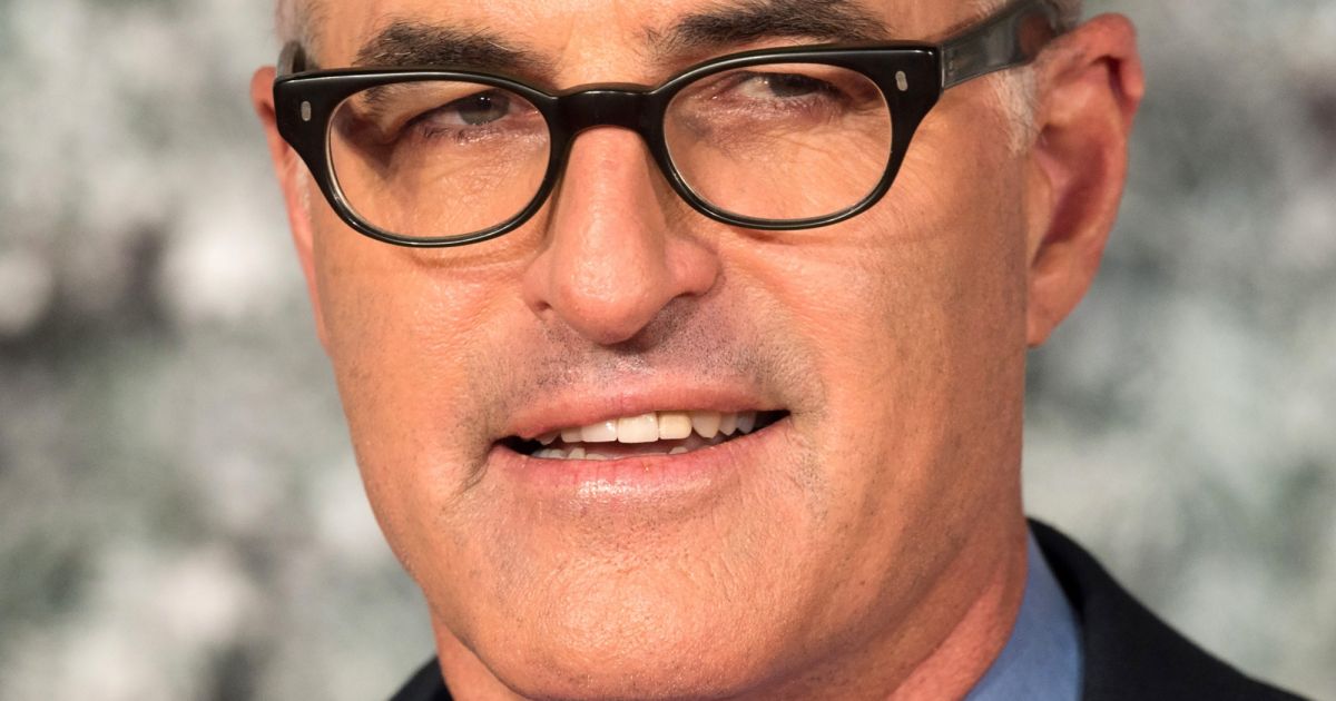 David Frankel à la première de Collateral Beauty au cinéma Vue à ...