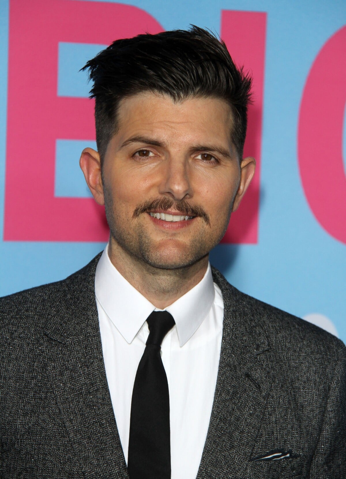 Photo : Adam Scott à la première de la série ‘Big Little Lies' au ...