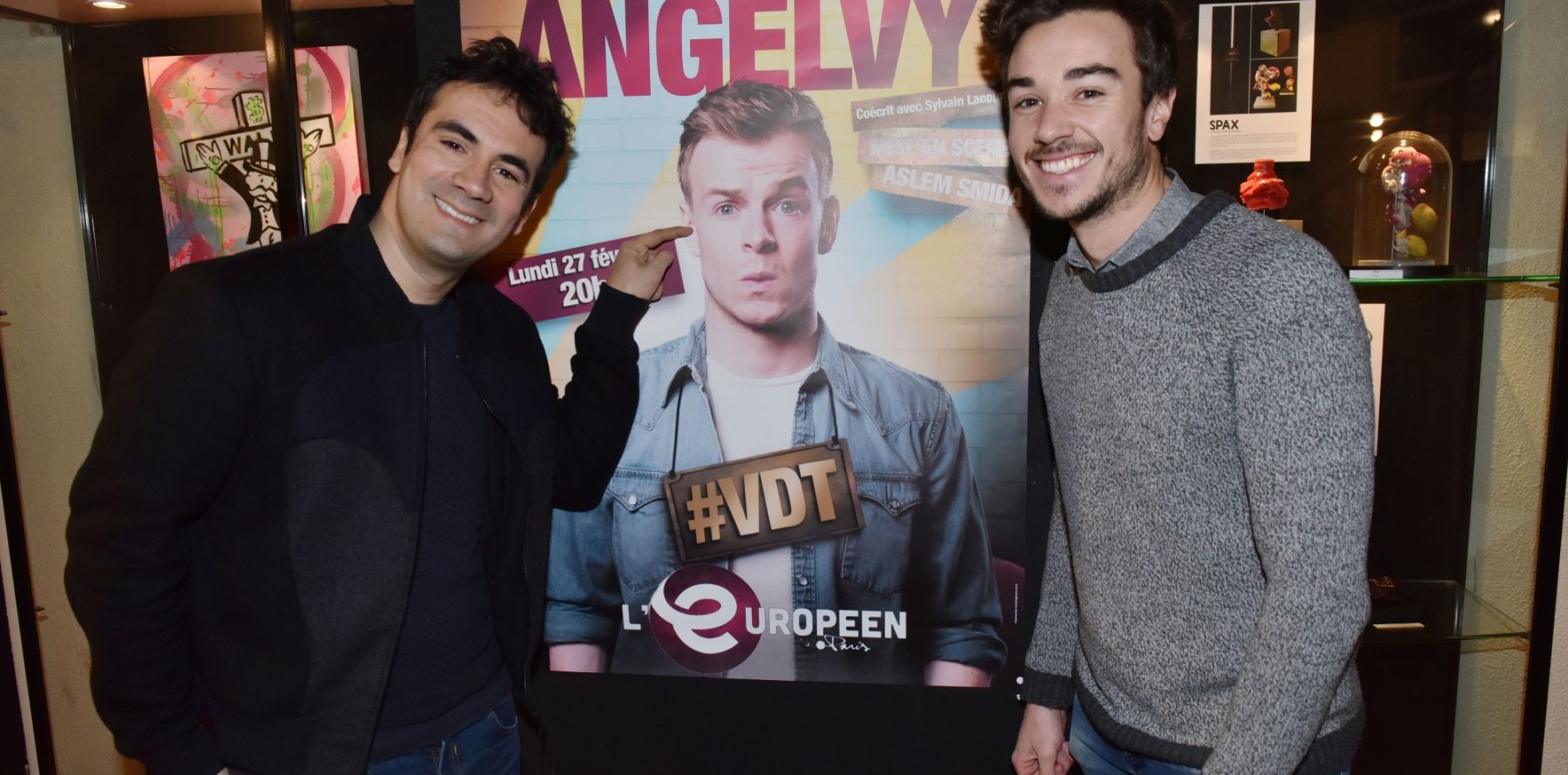 Alex Goude, son mari Romain et Julien Lepers applaudissent Thomas ...