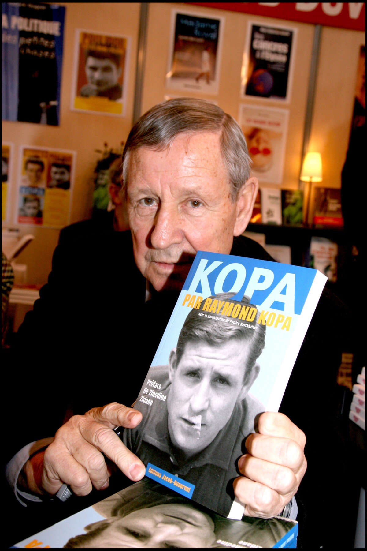 Photo : Raymon Kopa - Salon du livre 2007 à la porte de Versailles à ...