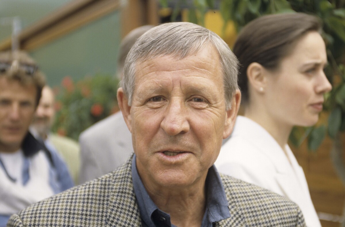 Photo : Archives - Raymond Kopa à Roland Garros en mai 1994. - Purepeople