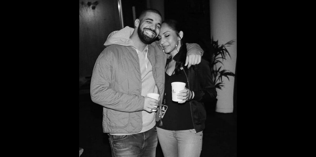 Photo : Drake et Sade dans les coulisses de l'O2 Arena à Londres. Mars ...