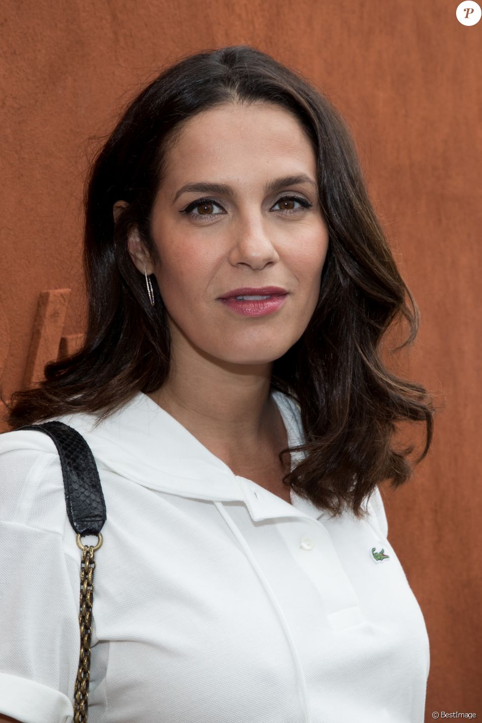 Elisa Tovati au village lors des internationaux de France de Roland ...