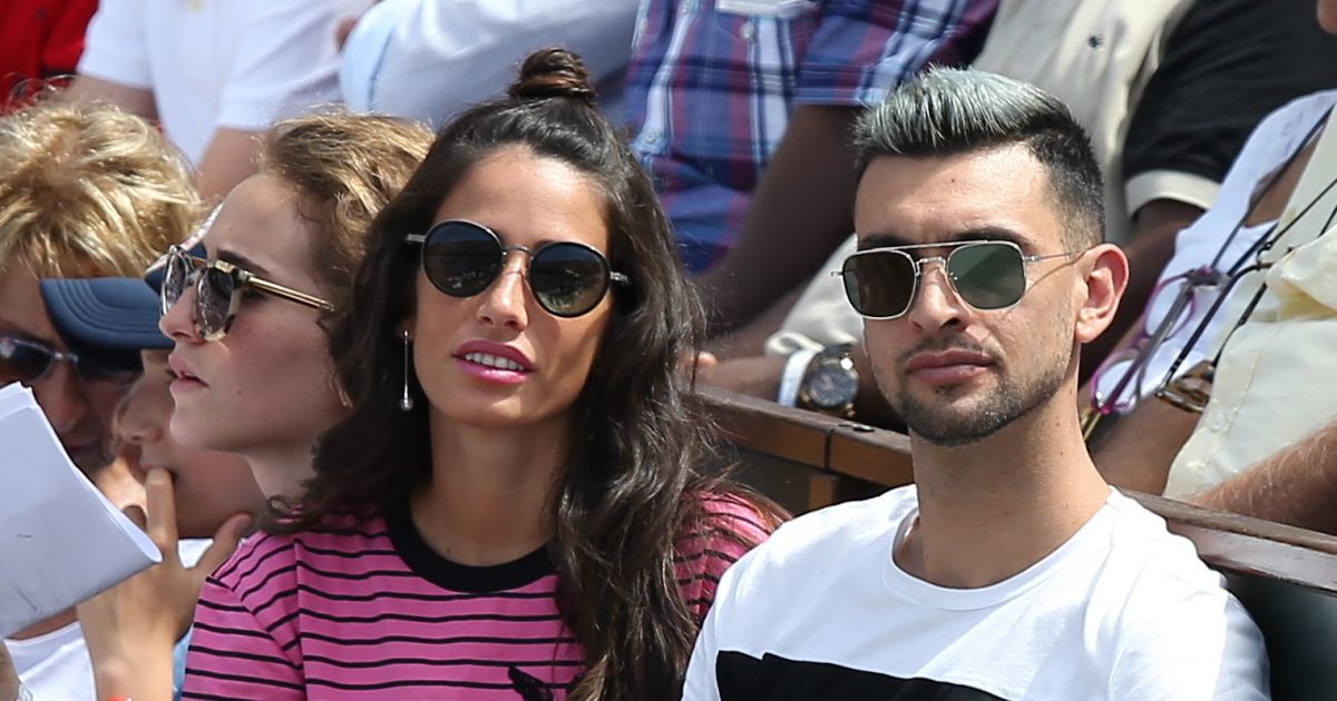 Javier Pastore et sa femme Chiara Picone - People dans les tribunes ...