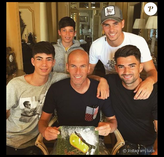 Zinedine Zidane : Ses quatre charmants fils exhibent leurs torses très ...
