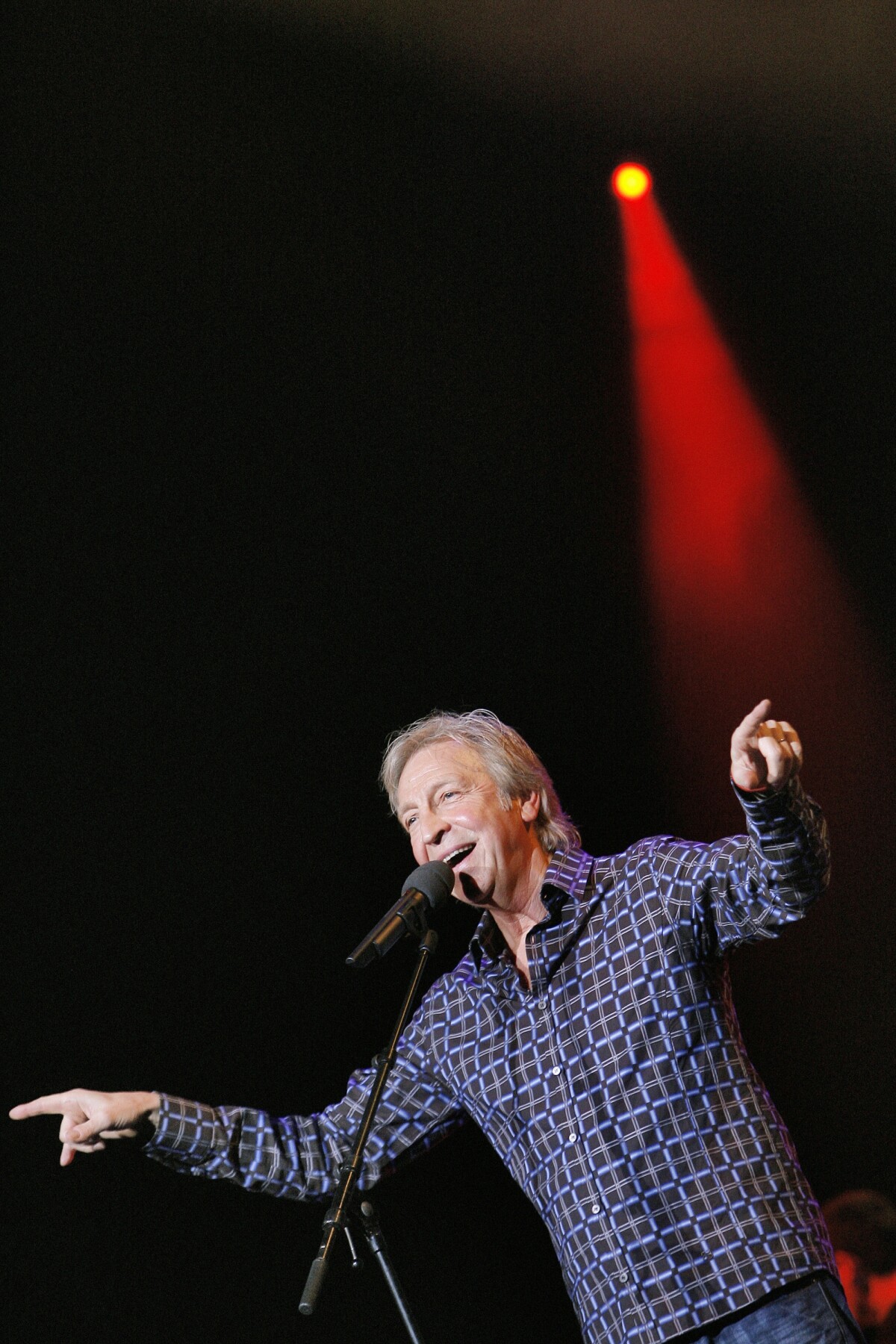 Photo : Henri Dès en concert à l'Olympia à Paris en décembre 2005 ...
