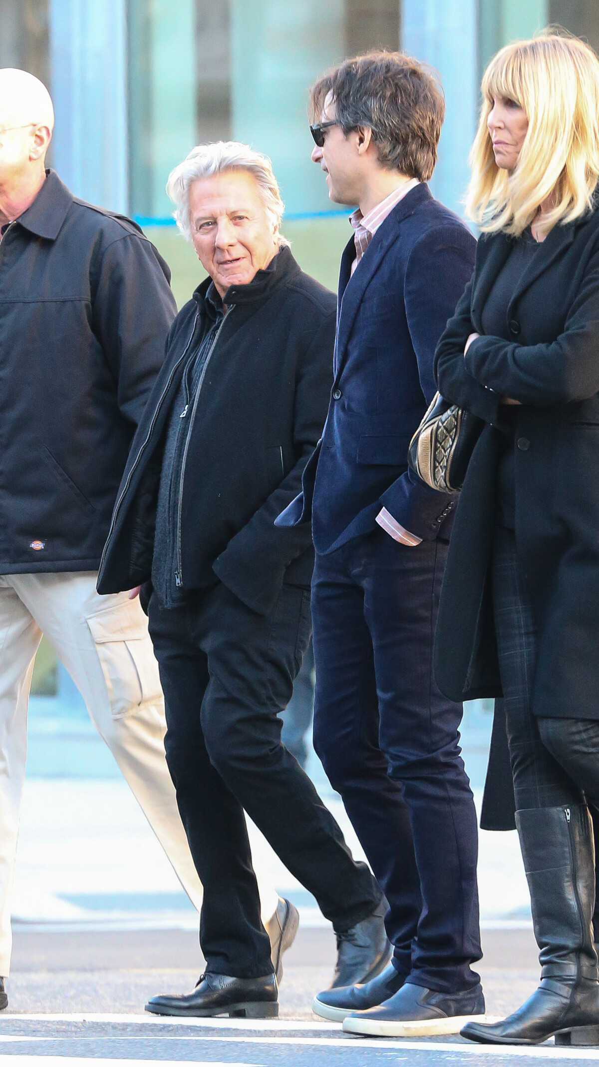 Photo : Adam Sandler, Dustin Hoffman et Noah Baumbach se promènent dans ...