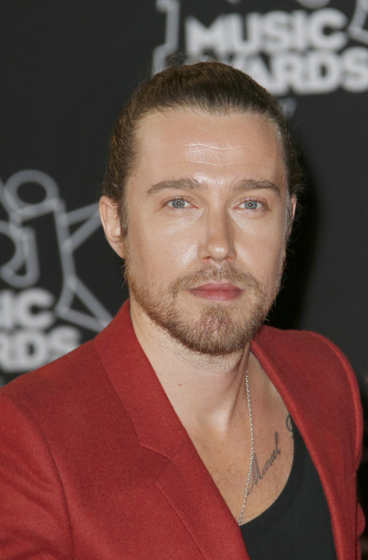 Photo : Julien Doré - 19ème édition des NRJ Music Awards à Cannes le 4 ...