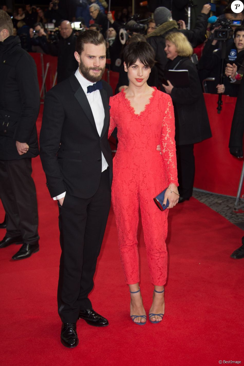 Jamie Dornan et sa femme Amelia Warner lors du 65e festival ...