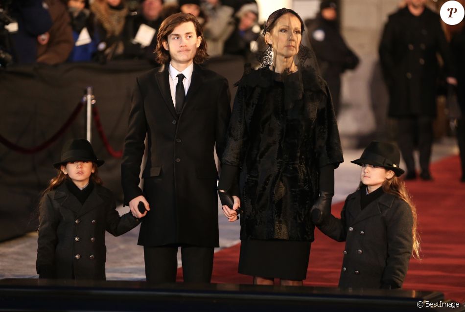 Céline Dion, ses enfants René-Charles Angélil, les jumeaux Nelson ... Céline Dion, ses enfants René-Charles Angélil, les jumeaux Nelson ...