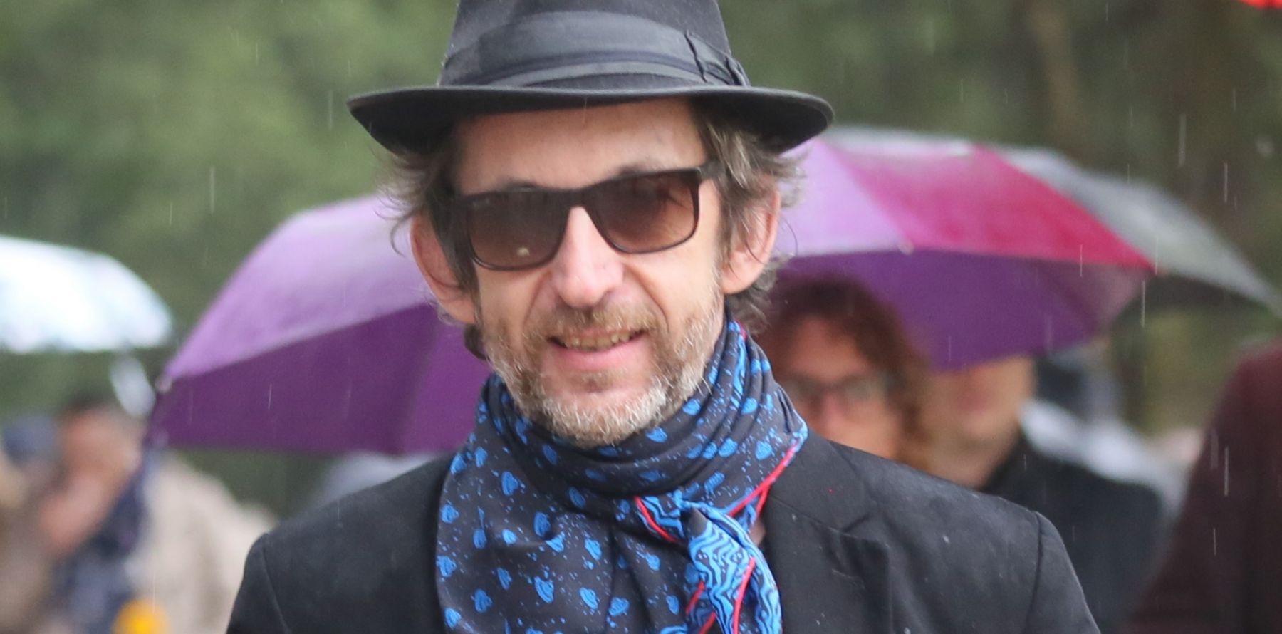 Arthur H raconte ses derniers moments avec son père Jacques Higelin ...