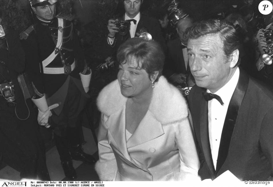 Yves Montand et Simone Signoret à Paris en 1967 - Purepeople